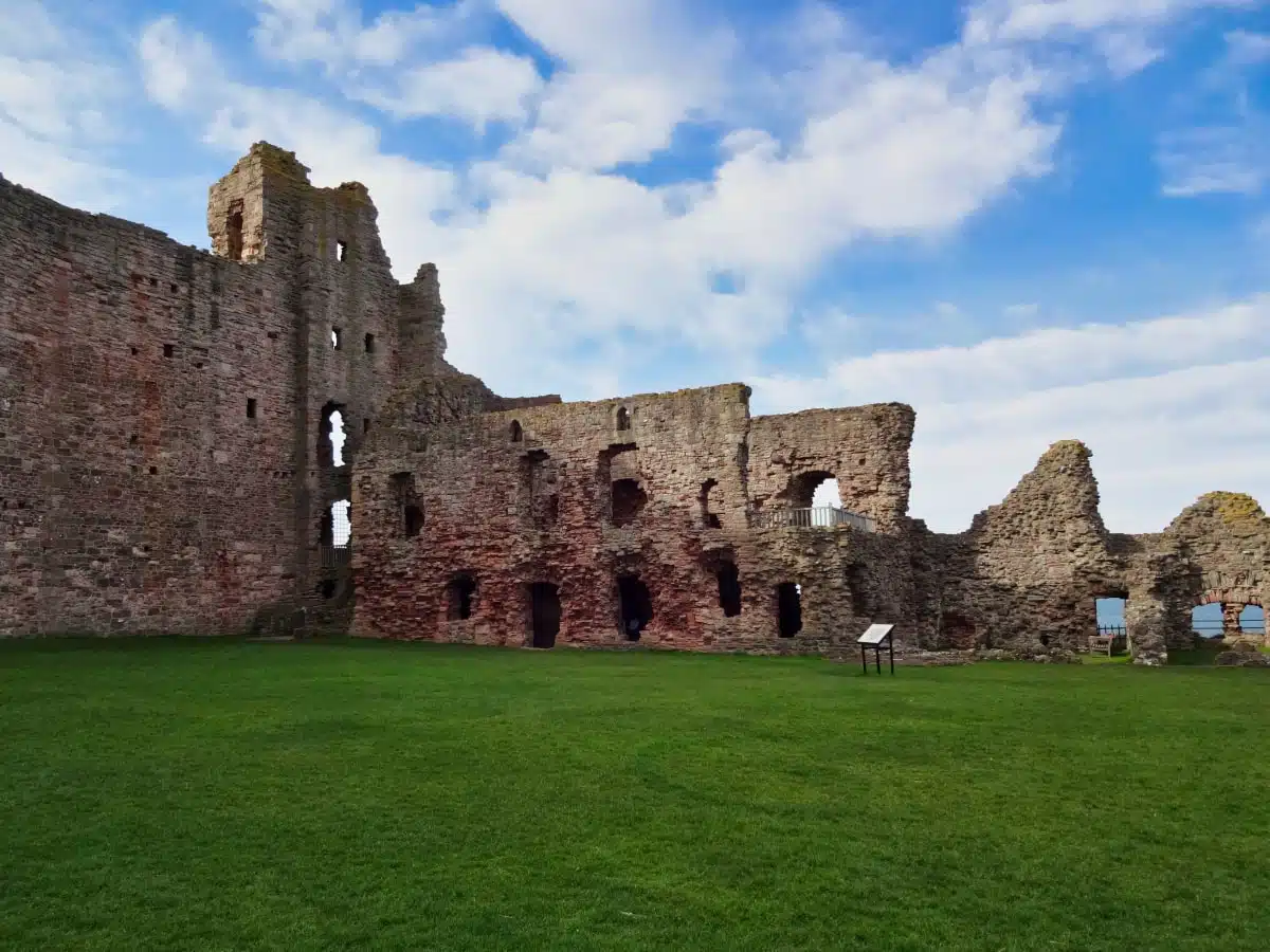Tantallon Castle Visitor Guide | East Lothian
