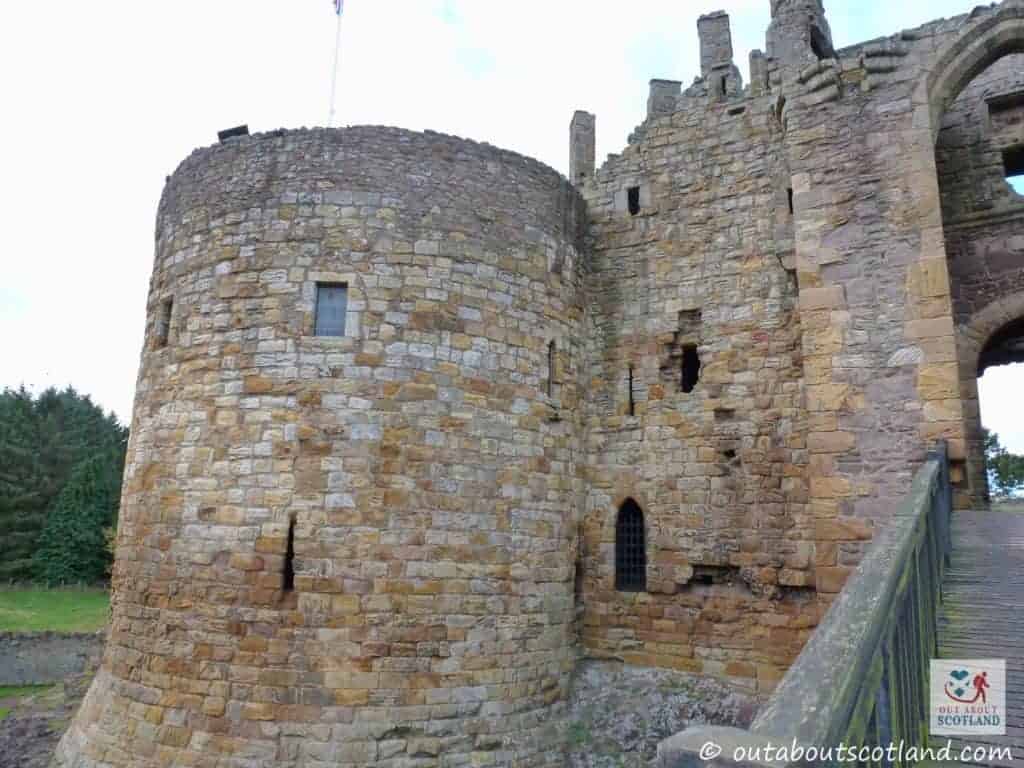 A Guide To: Dirleton Castle - The Lothians | Out About Scotland