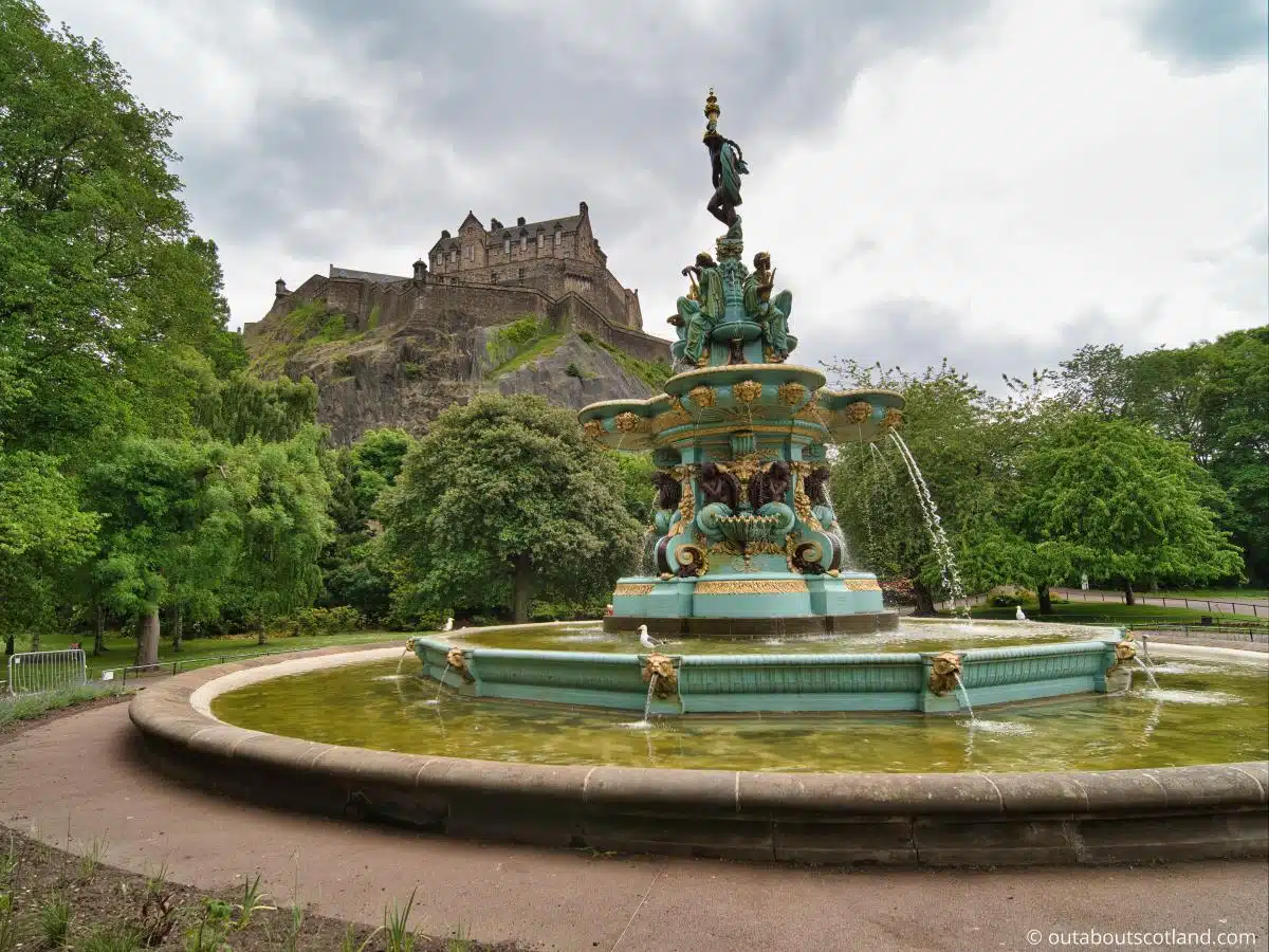 The Best Must-See Landmarks in Edinburgh | Edinburgh