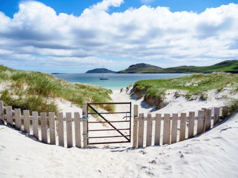 How to Visit the Most Stunning Beaches in Scotland | Sightseeing Ideas